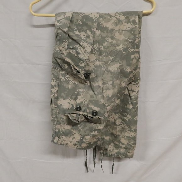 Military issue | Pants | Authentic Acu Army Issue Digital Camo Pants ...